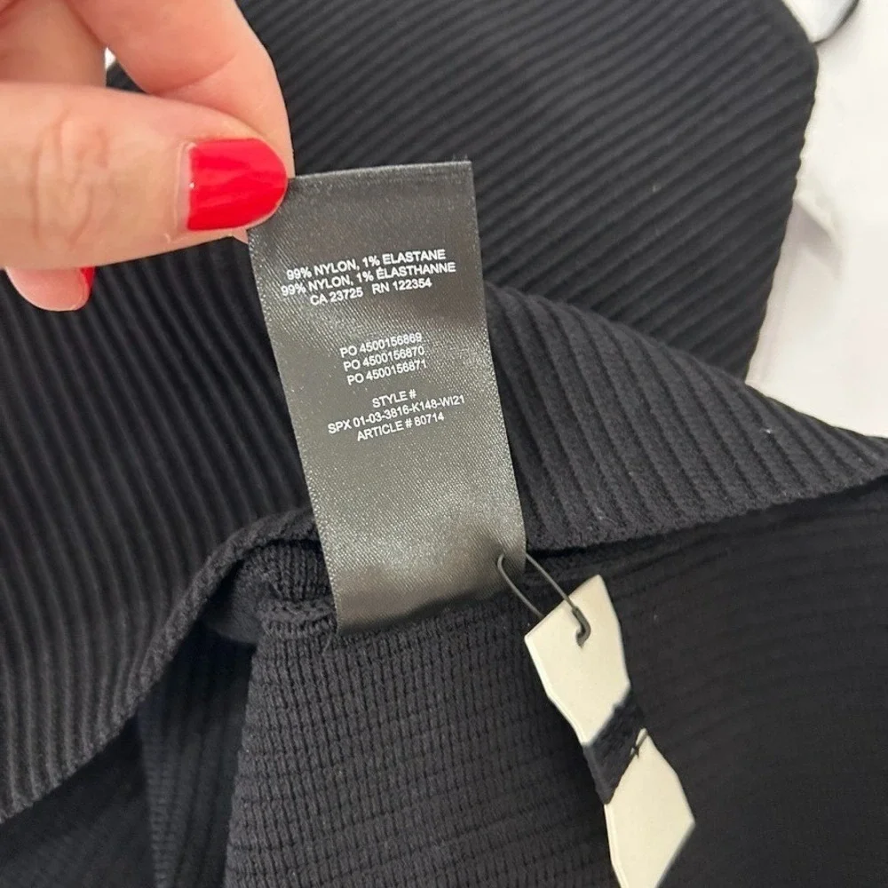 Aritzia | Tops | Nwt Aritzia Babaton Sculpt Knit Cami Black Ribbed ...
